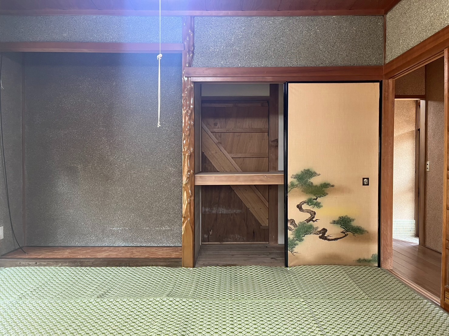 6DK＋サービスルームの広々戸建て - Roomhub